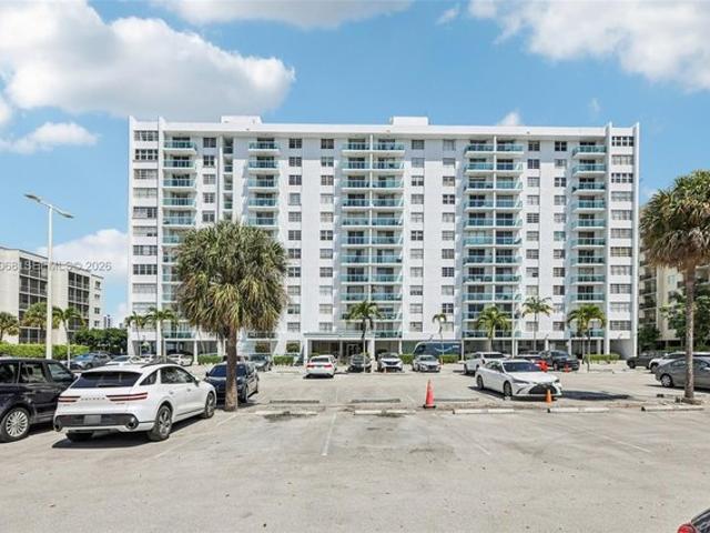 2841 NE 163rd St Apt 605, North Miami Beach, FL 33160