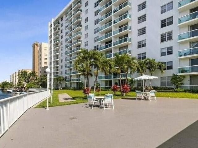 2841 NE 163rd St Apt 901, North Miami Beach, FL 33160