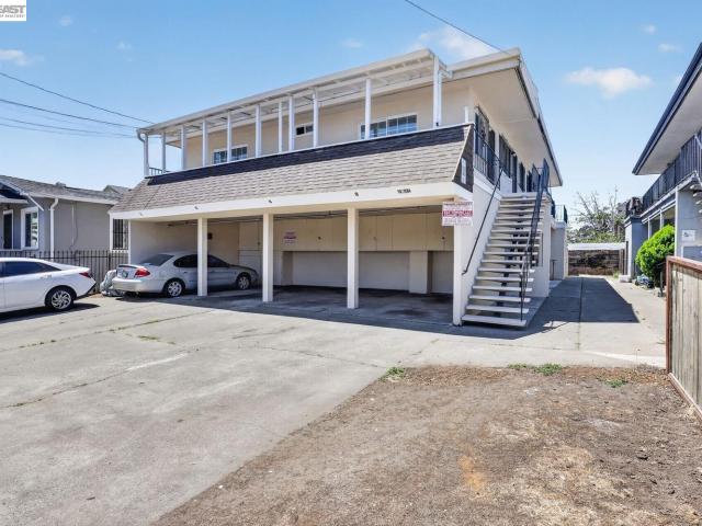 2841 Octavia St