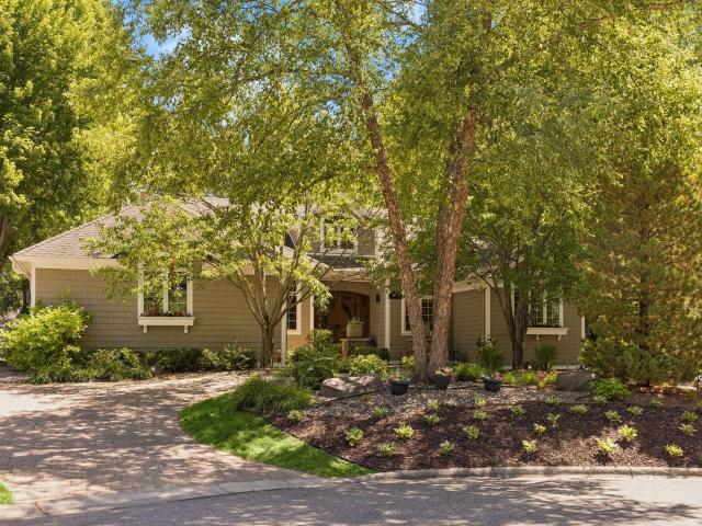 2841 Ella Lane