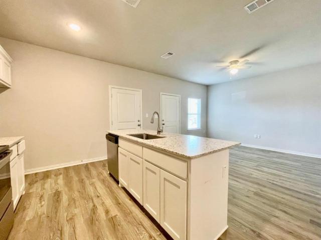 2841 Peony Dr, Sherman, TX 75092 | MLS #21244