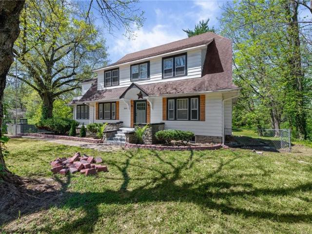 2842 N 55th Street