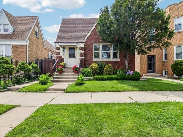 2842 N Mont Clare Ave, Chicago, IL 60634