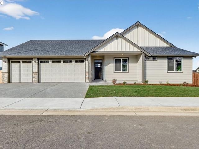 2842 NE Justus Ave Unit 29, Estacada, OR 97023