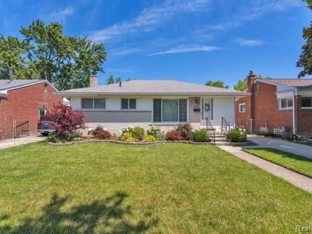 28430 Florence St, Garden City, MI 48135