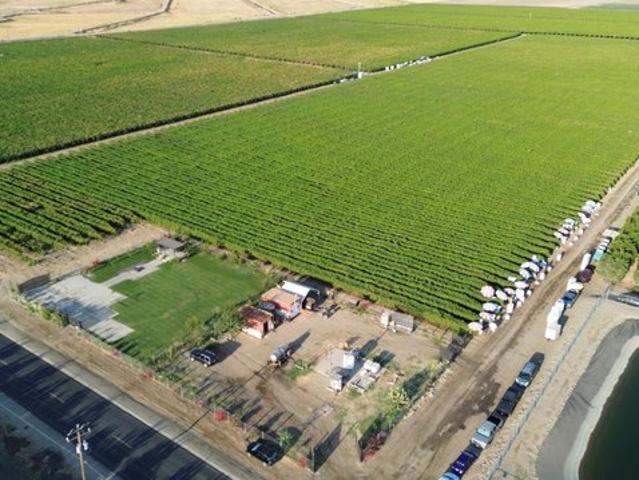 2843 N Rancho Dr, Arvin, CA 93203