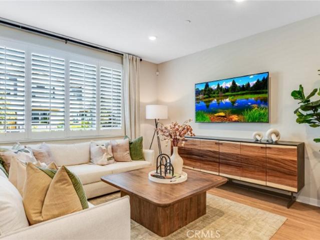 2843 E Amberley Privado