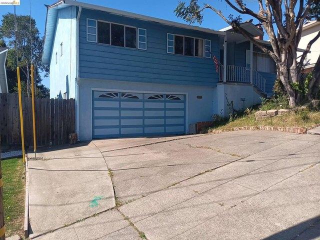 2843 Jennifer Dr, Castro Valley, CA 94546