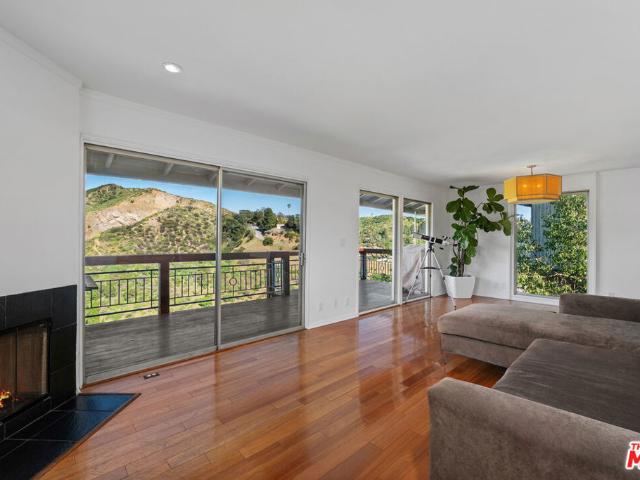 2843 Lambert Drive