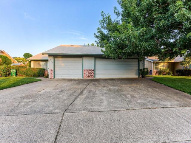 2843 Red Bud Lane