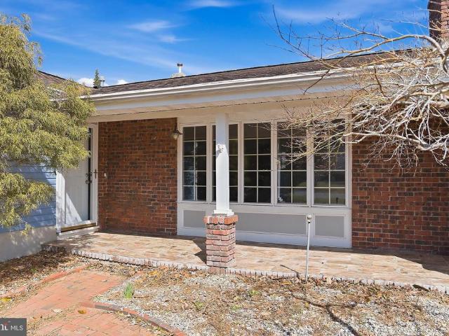 284 Country Club Boulevard