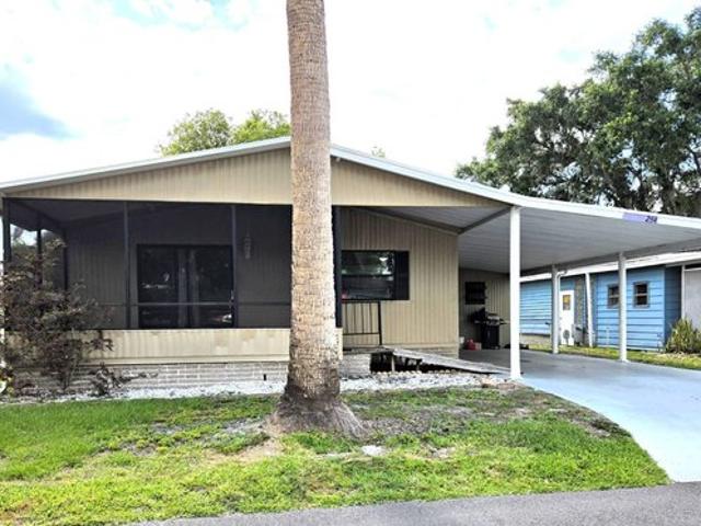 284 Country Club Dr Unit 280M, Plant City, FL 33565