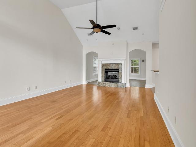 284 Chamberlin Rd