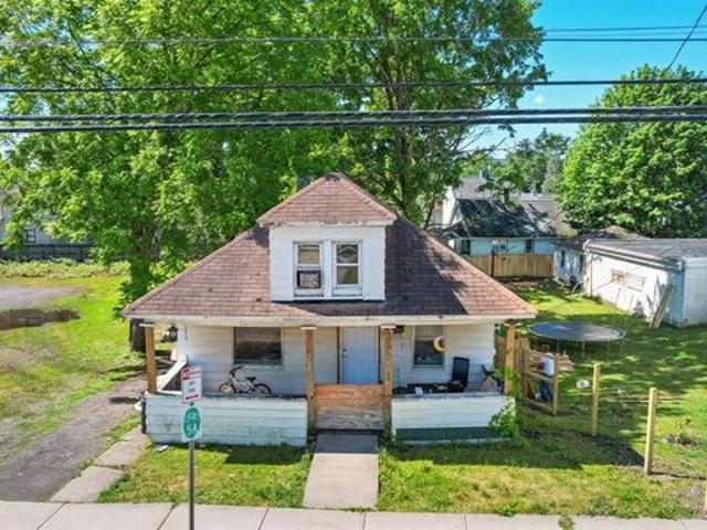 284 Harry L Dr, Johnson City, NY 13790