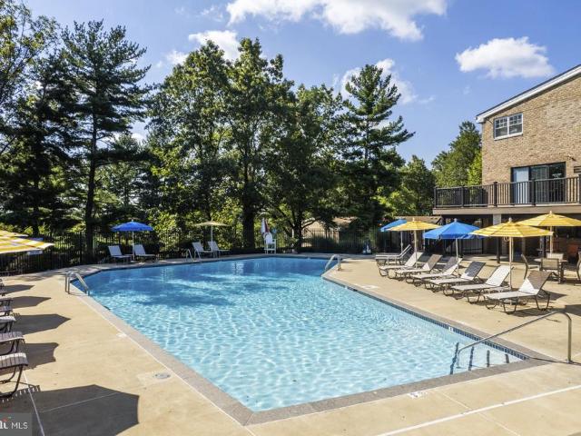 284 Iven Avenue # 2B 286 2A