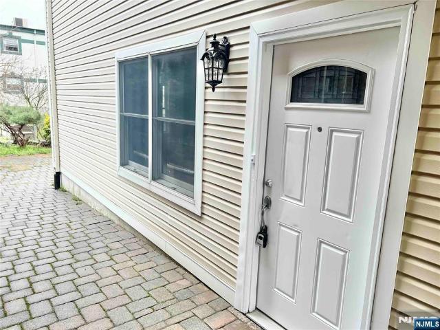 284 John Street # 1