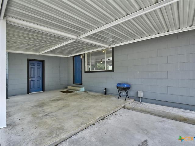 284 Lake Forest