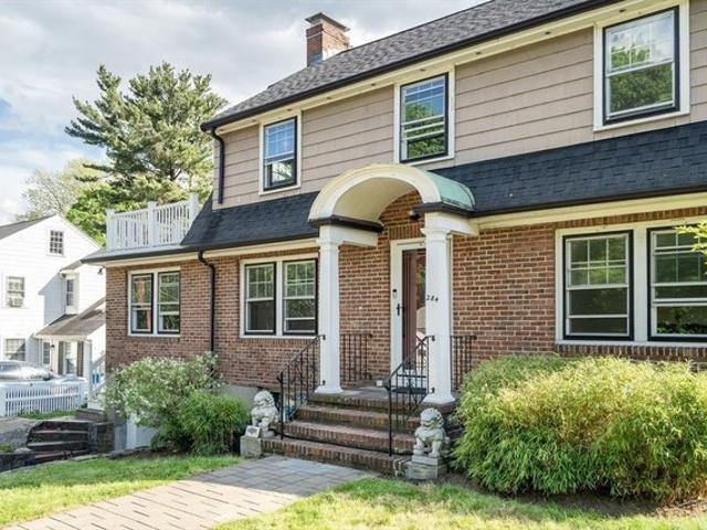 284 Lake St, Belmont, MA 02478