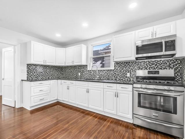 284 Macarthur Ave # 2