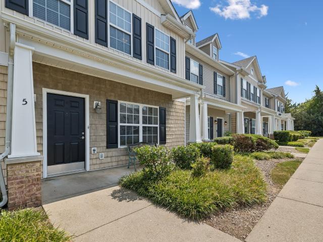 284 Meigs Dr # N5