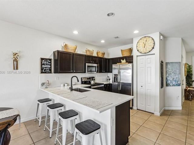 284 SE 37th Ter, Homestead, FL 33033