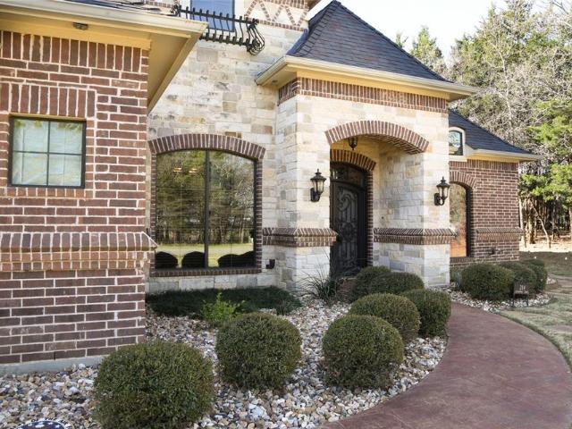 284 Stonewolf Court