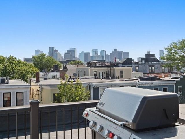 284 Sumner St Unit 3, Boston, MA 02128