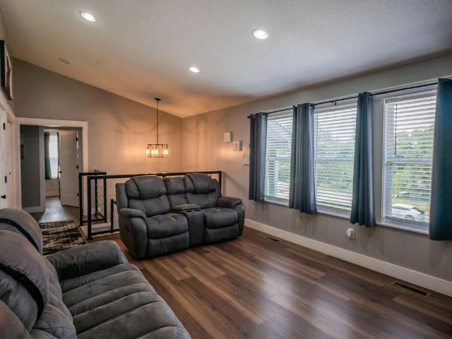 284 Sweetsprings Road