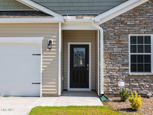 284 Robert Place