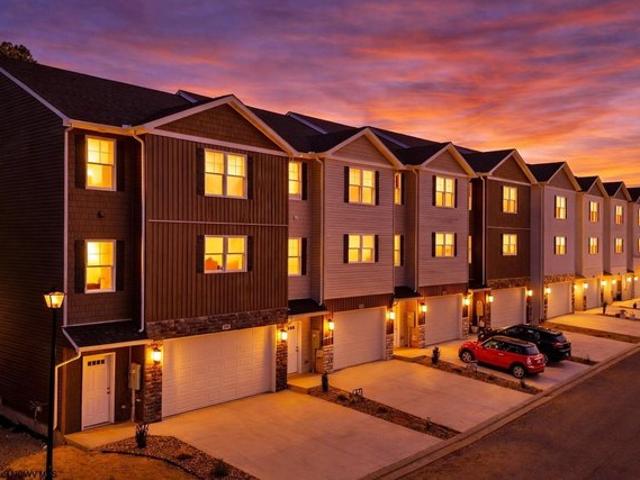 284 Red Oak Ln, Morgantown, WV 26501