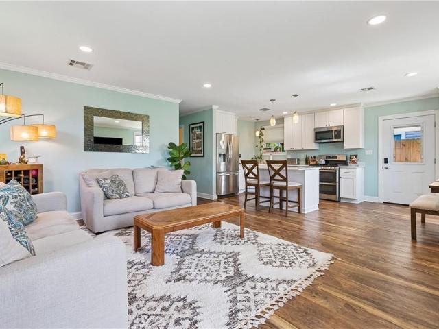 284 W Shannon Lane