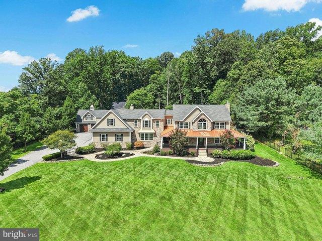 284 Walker Rd, Macungie, PA 18062