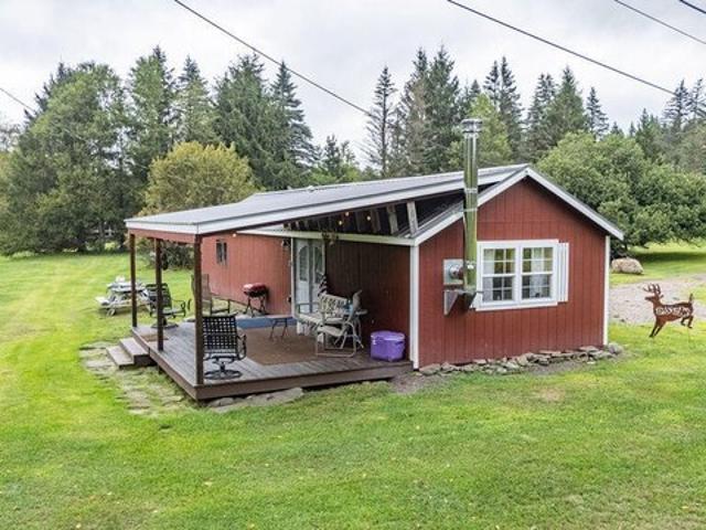284 Turrel St, Lopez, PA 18628