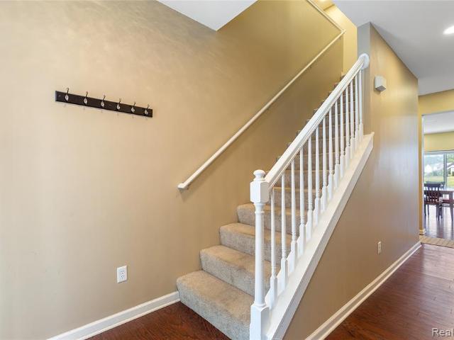 28547 Oakmonte Circle