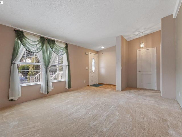 2854 ne 46th loop