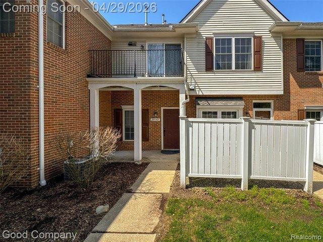 2854 Cottonwood Dr Unit B, Waterford Township, MI 48328