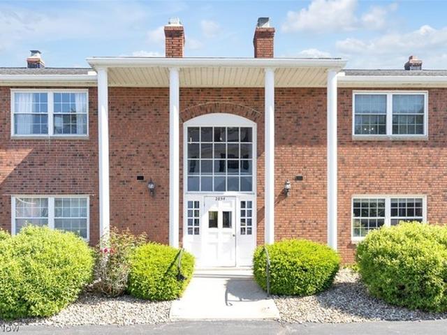 2854 Pease Dr Unit 203S, Rocky River, OH 44116