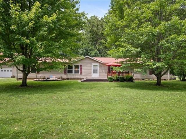 2855 N 1875th St, Paris, IL 61944