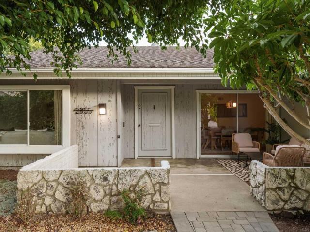 2855 Cliffridge Ct
