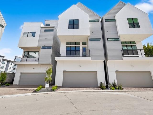 2855 Decker Pl, Houston, TX 77003