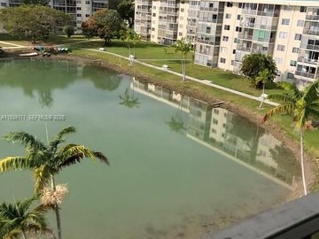 2855 Leonard Dr Apt H606, Aventura, FL 33160