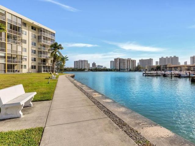2855 Leonard Dr #H307, Aventura, FL 33160