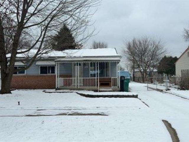 28567 Forest Dale St, Romulus, MI 48174
