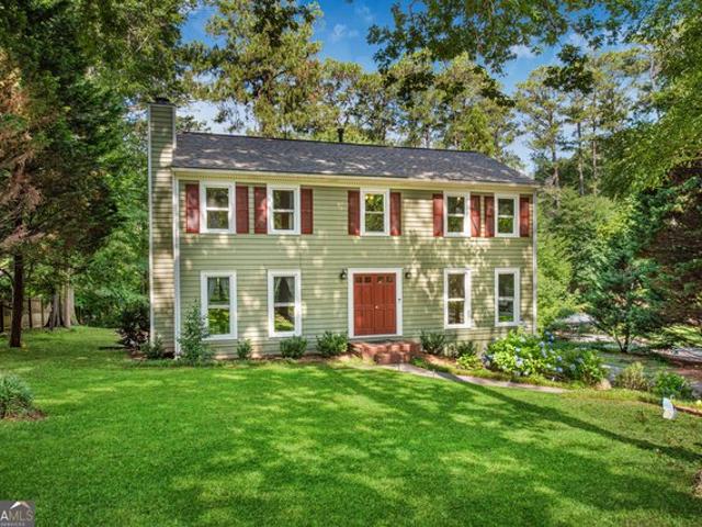 2856 Clearbrook Dr, Marietta, GA 30068