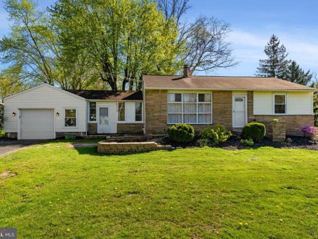 2856 Pickertown Rd, Warrington, PA 18976