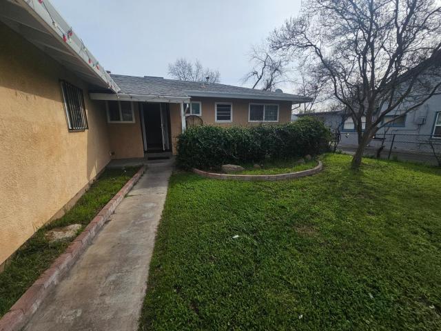 2856 Poquita St, Sacramento, CA 95815 | MLS #226025 | Compass