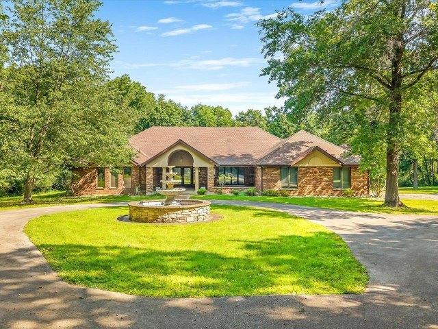 2856 W Forest Rd, Freeport, IL 61032