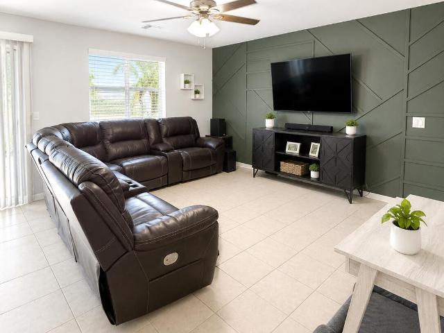 28572 n dolomite lane