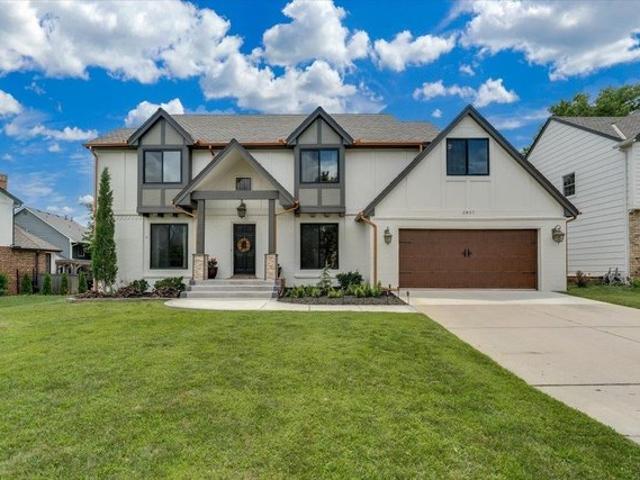 2857 N Tallgrass St, Wichita, KS 67226