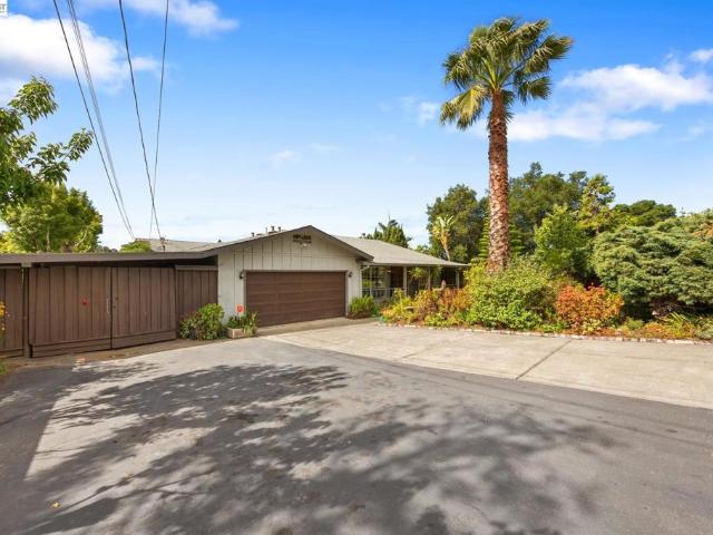 2857 Randall Way
